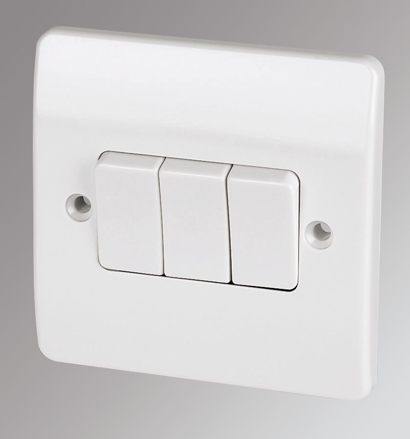 MK Switches & Sockets | Wiring Accessories | Screwfix.com