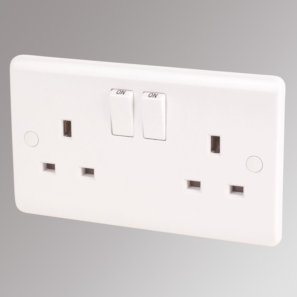 LAP 13A 2-Gang SP Switched Plug Socket White | Switches & Sockets ...