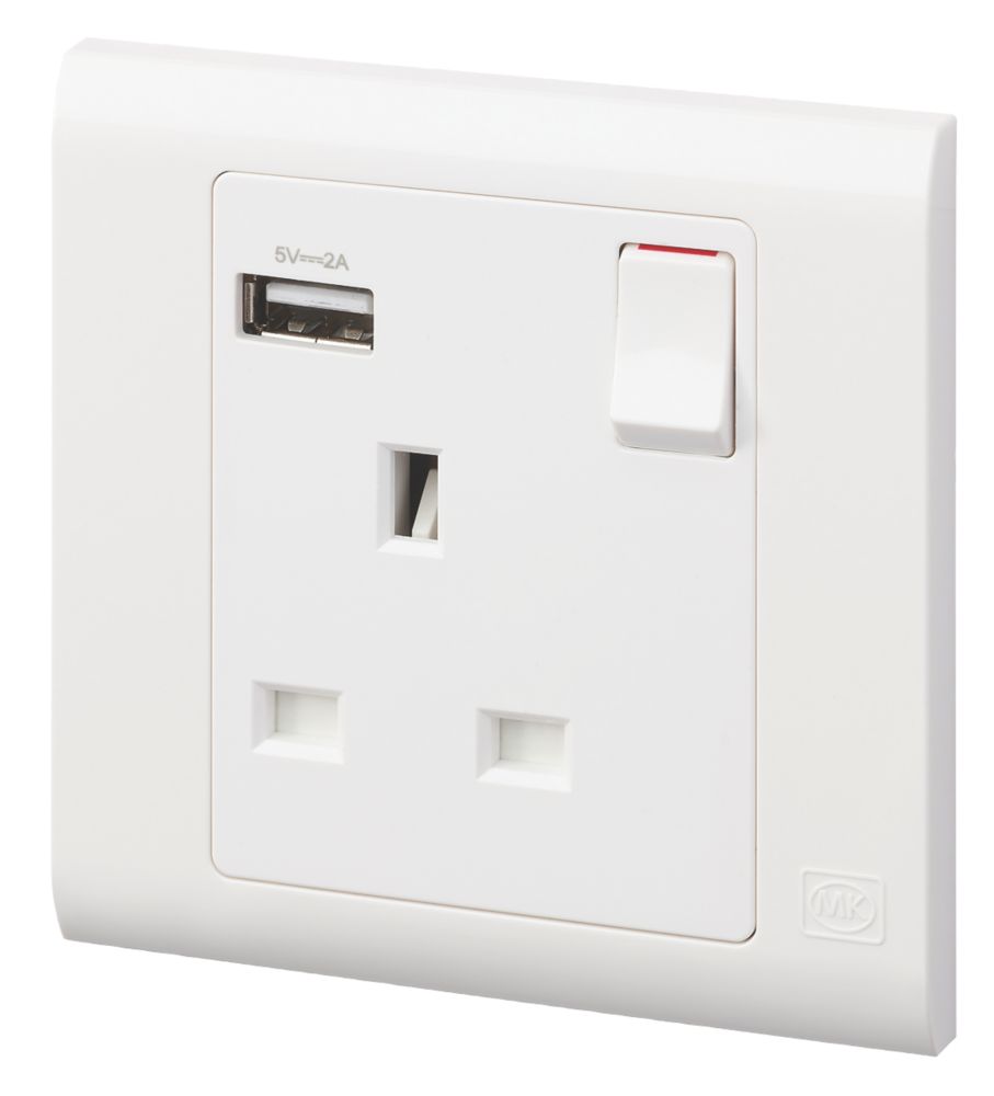 MK Essentials F-Type Satellite Socket White with White Inserts