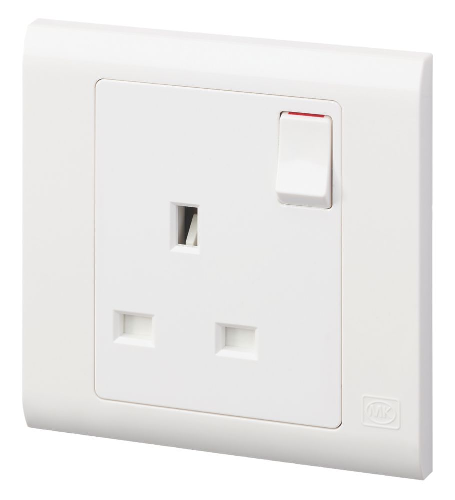 MK Essentials 13A 1-Gang SP Switched Socket White with White Inserts